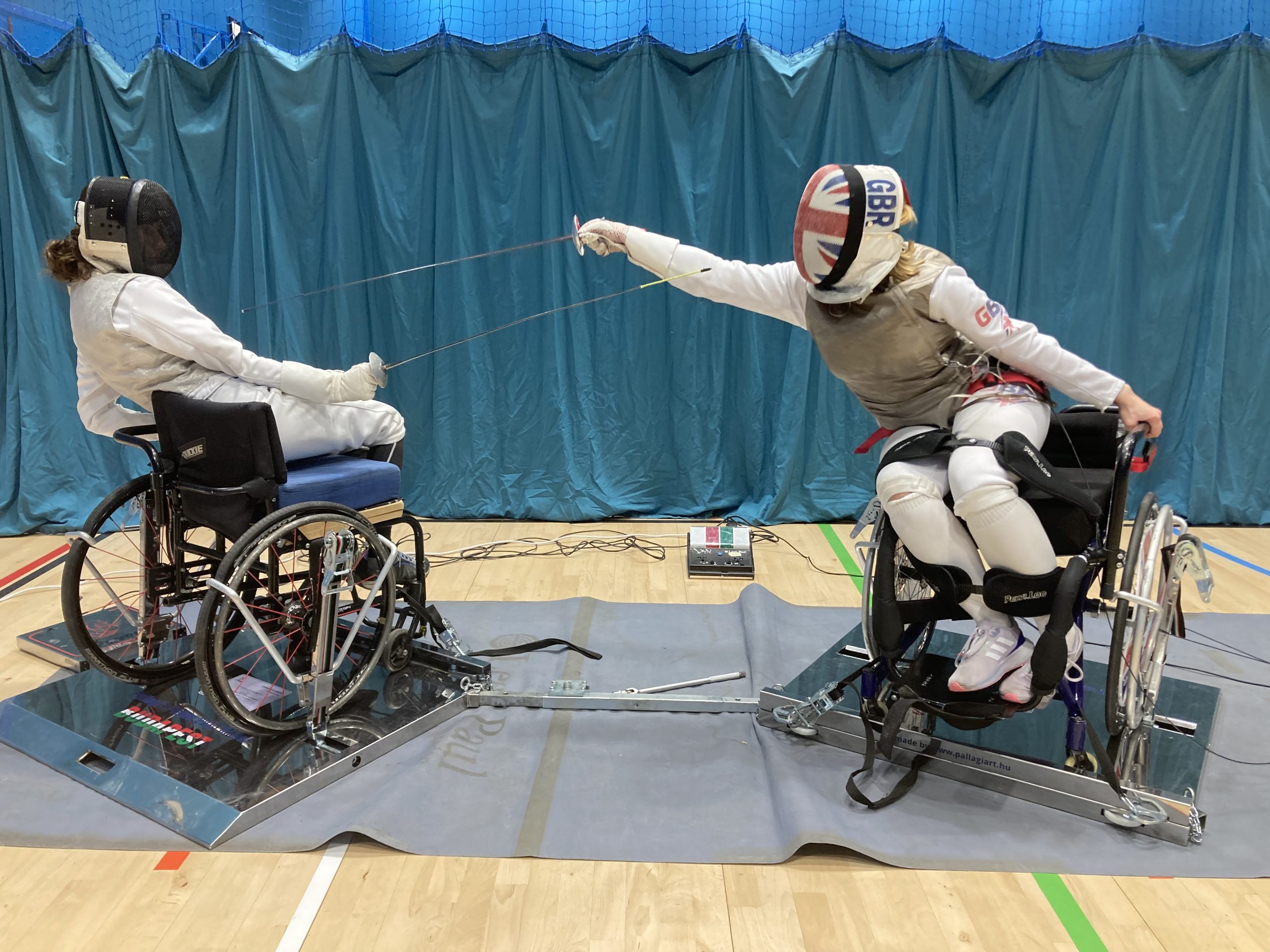 WHEELCHAIR FENCING FRAMES HELP LOUGHBOROUGH STUDENTS - BRITISH FENCING