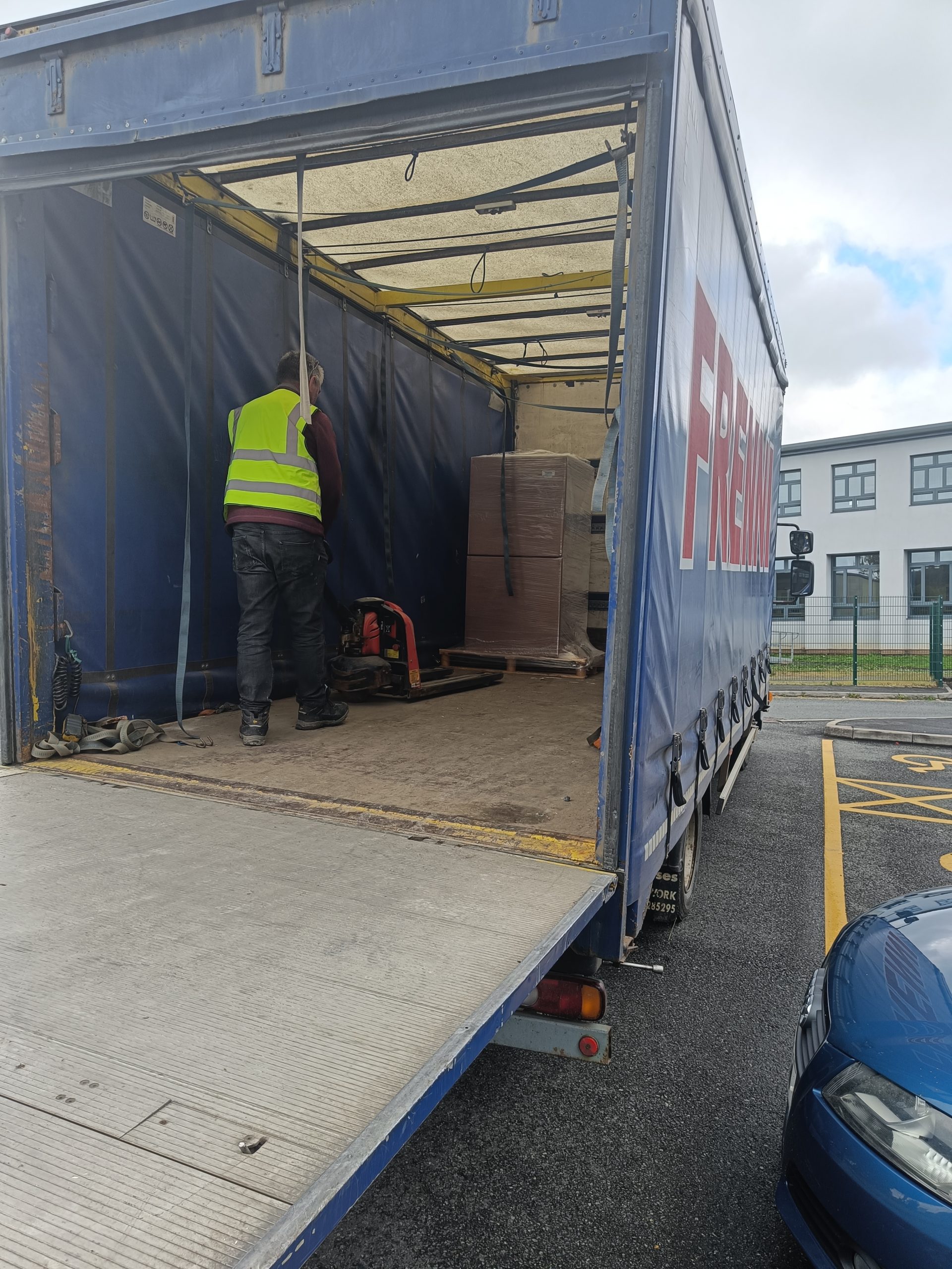 FIRST RMA FENCING CLUB WHEELCHAIRS ARRIVE - BRITISH FENCING